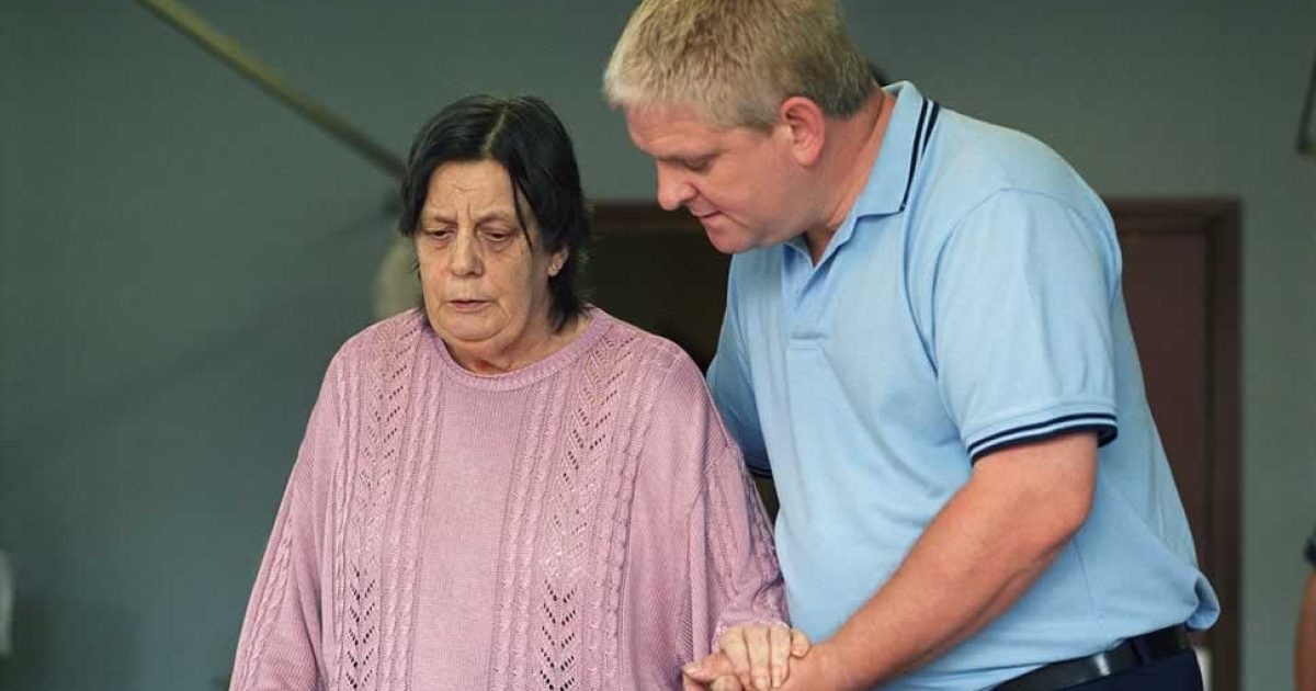 New trial for prosthetic hip joint infection - Bristol Health Partners