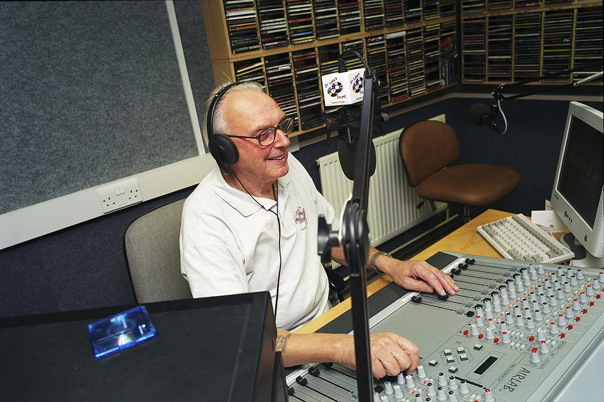 Healthwatch Bristol's new radio show - Bristol Health Partners